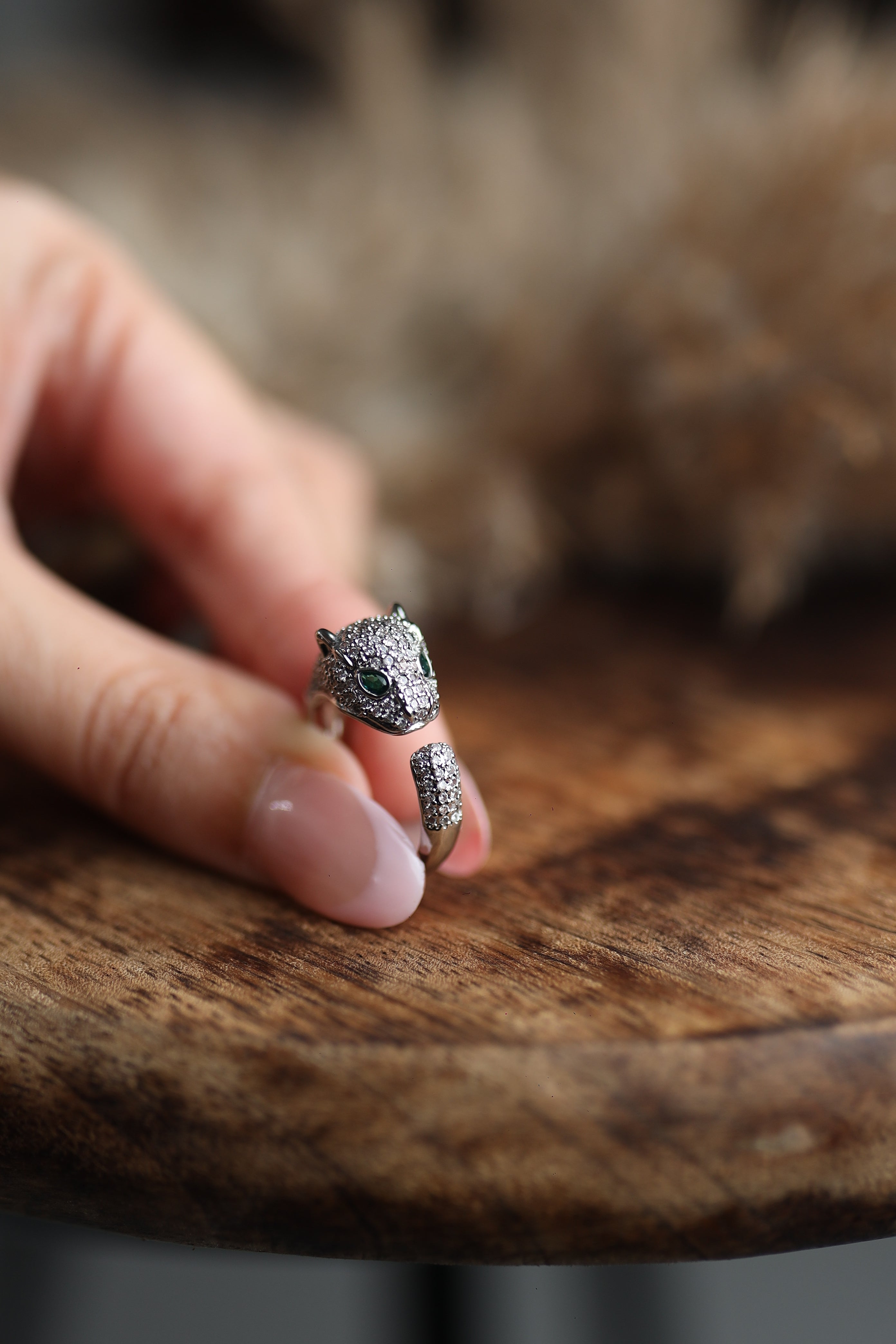 Panther Ring – Ishil