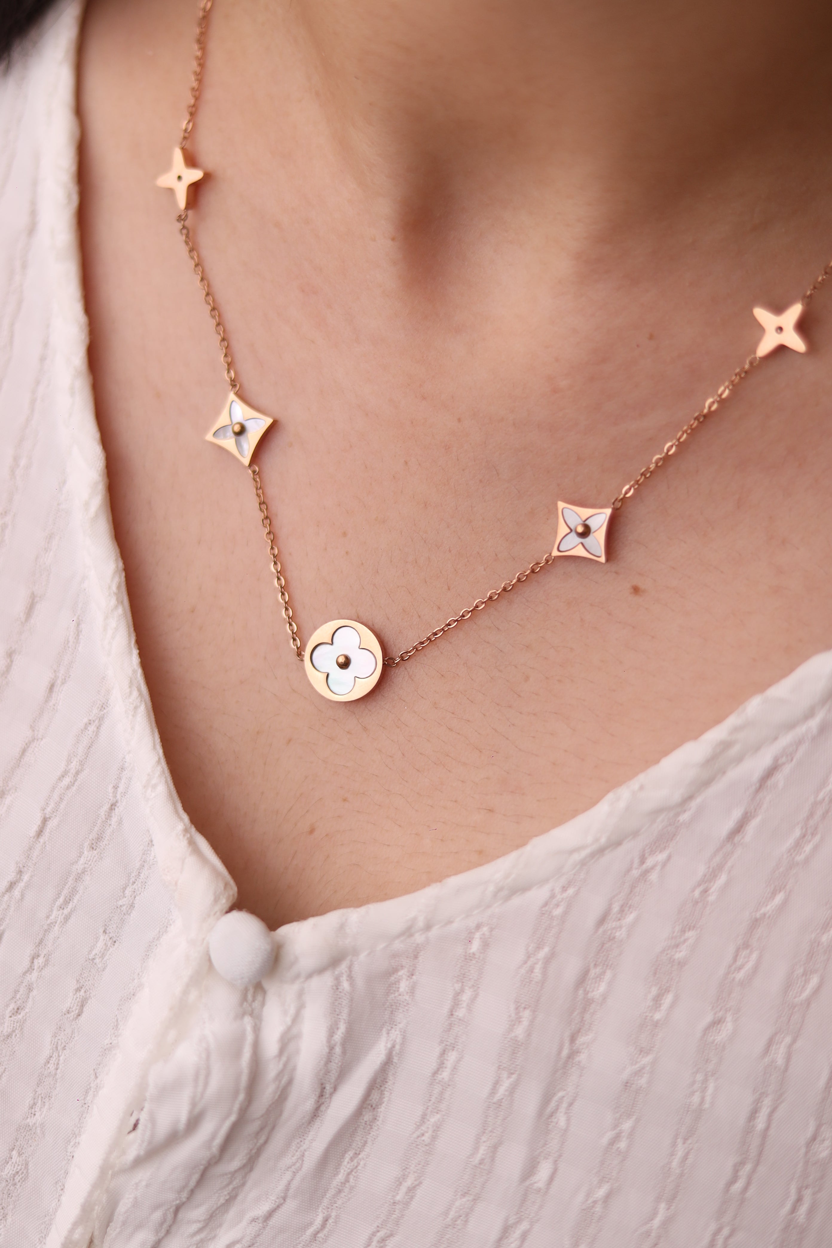 Multi Charm Clover Pendant – Ishil